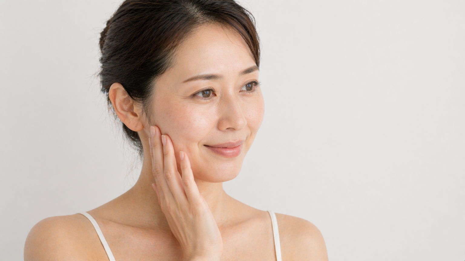 爪水虫に市販薬は効く？最強の治療法と正しいケアを解説 | アイシークリニック新宿院